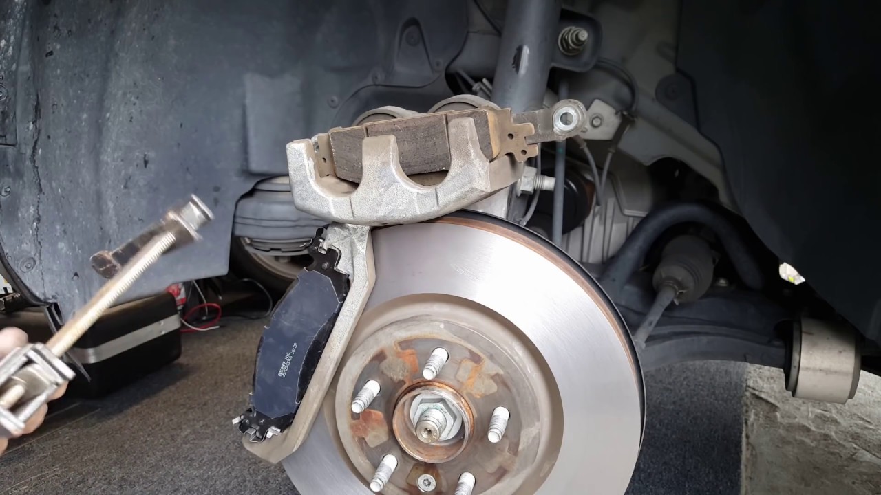 Change the Brake Discs and Pads | 2017 Ford Transit Custom
